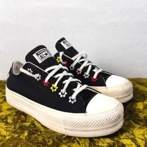 Converse | Shoes | Converse Chuck Taylor All Star Lift Platform Floral ...